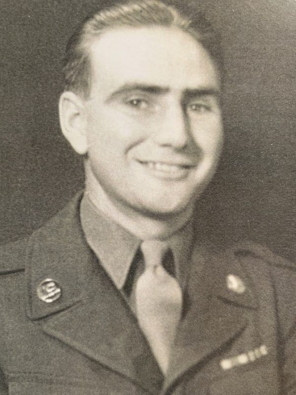 Buchenwald Medic Tim Kiniry - American Warrior Radio